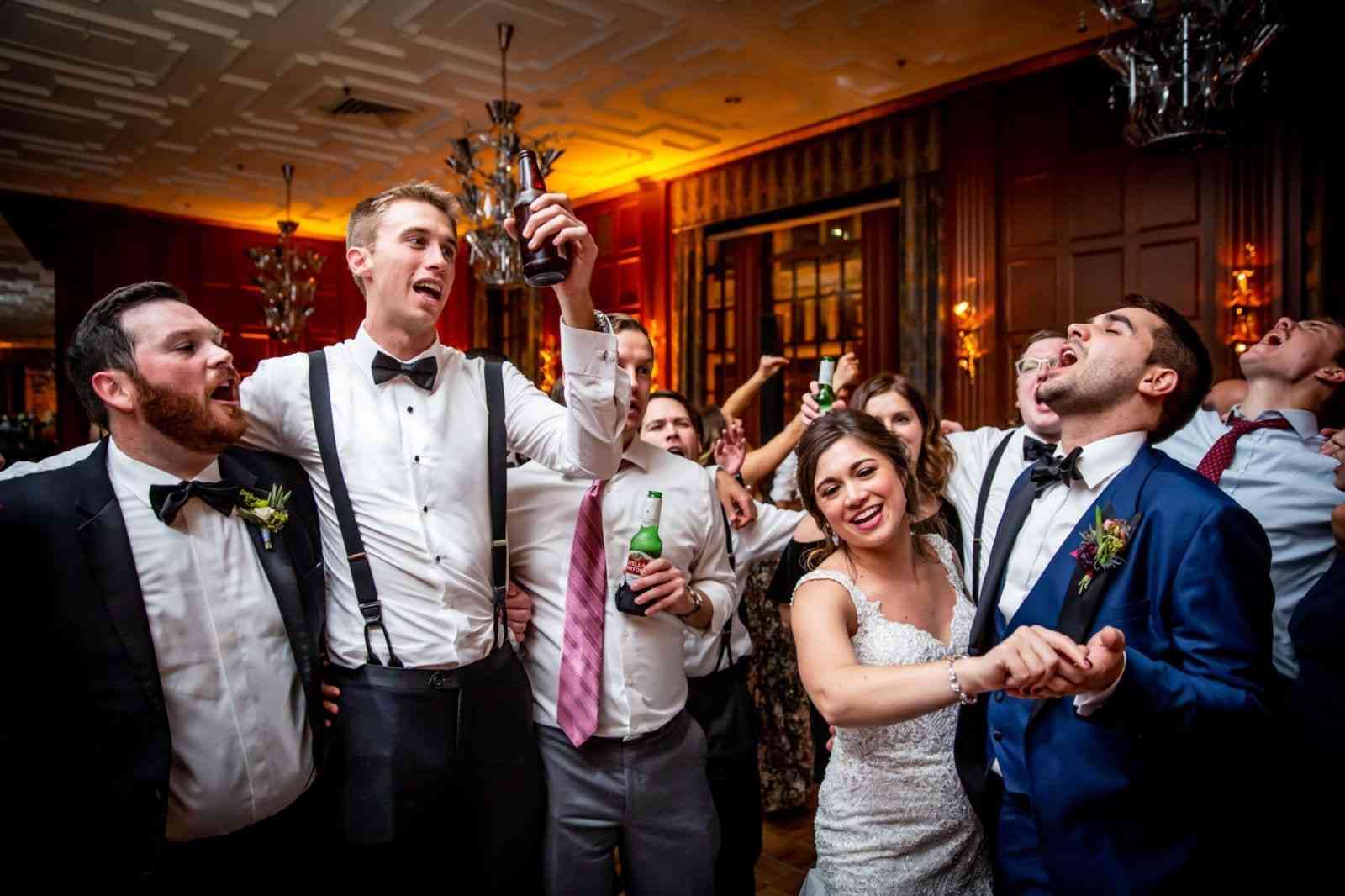 How to Make Your Wedding Guests Happy - DRS Music